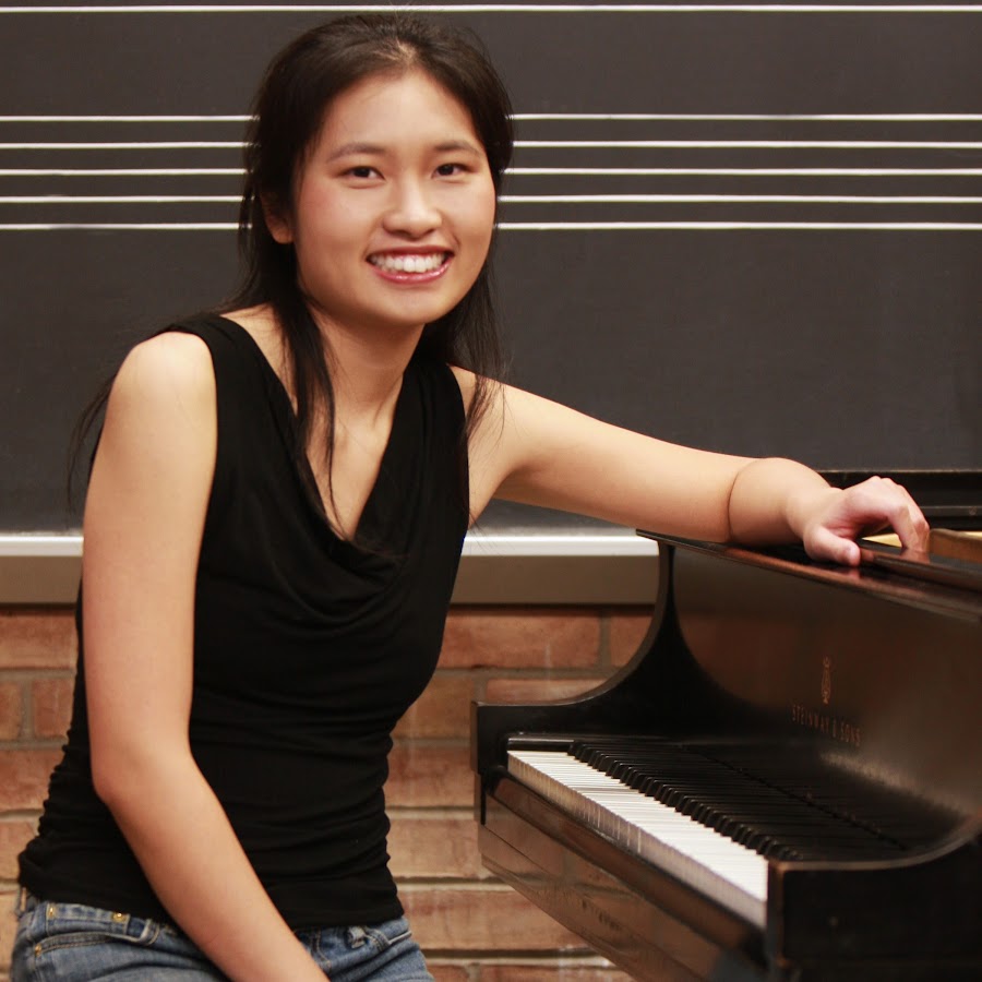 Emily Lau Piano Studio - YouTube