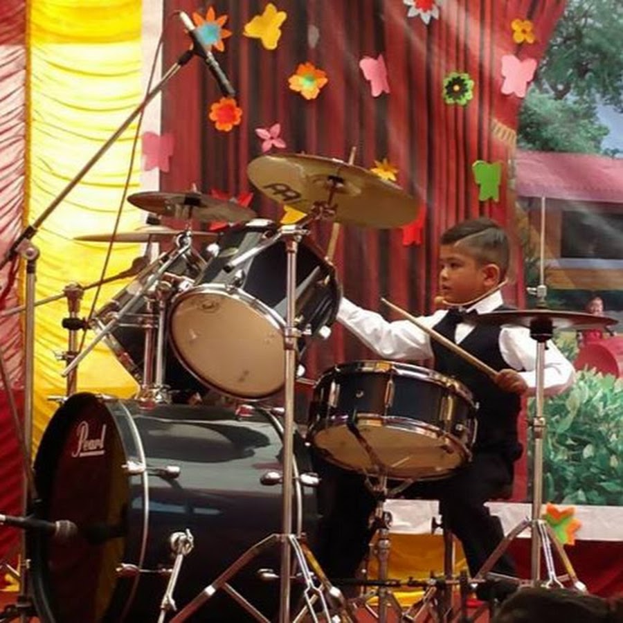 Yatsu - WE3 Band - YouTube