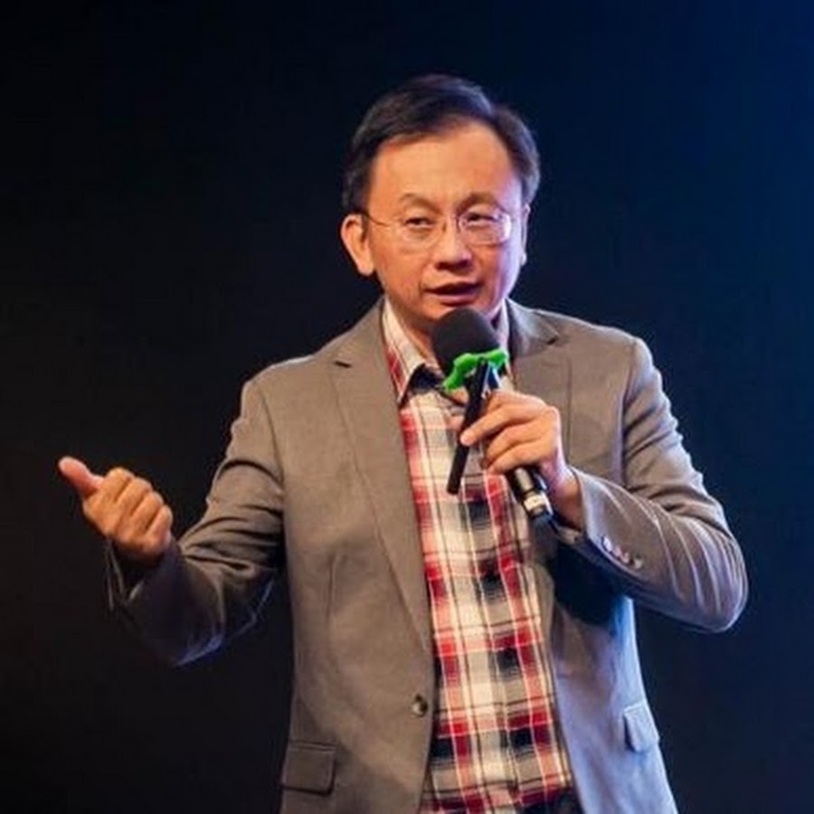 Daniel Tan - YouTube