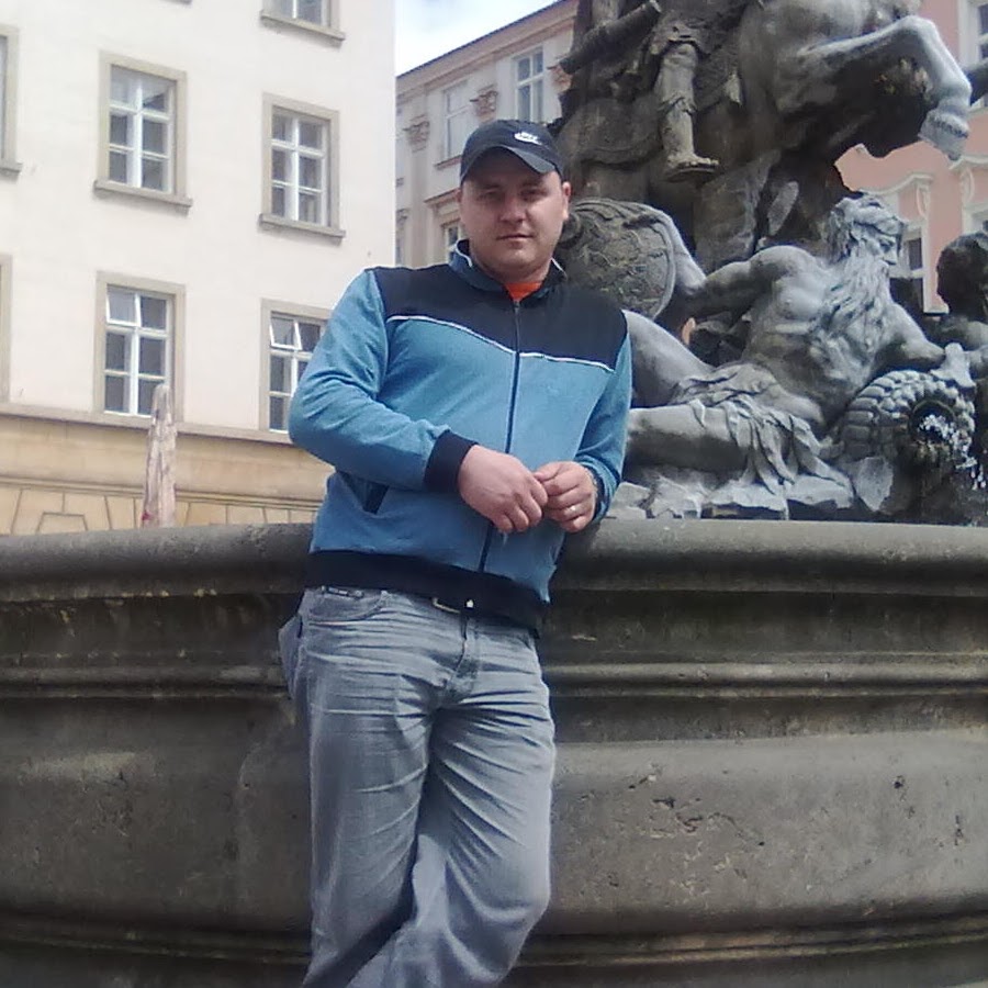 Valentin Vali - YouTube