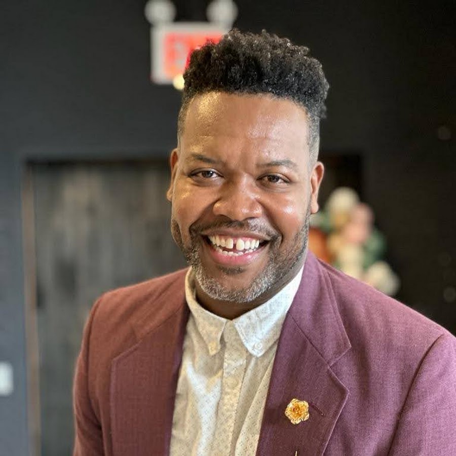 Reggie Warren - YouTube