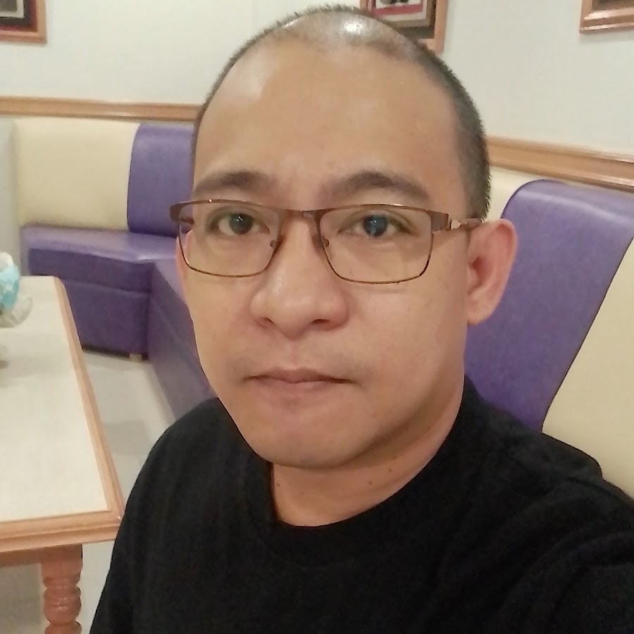 King Philipp Ines - YouTube