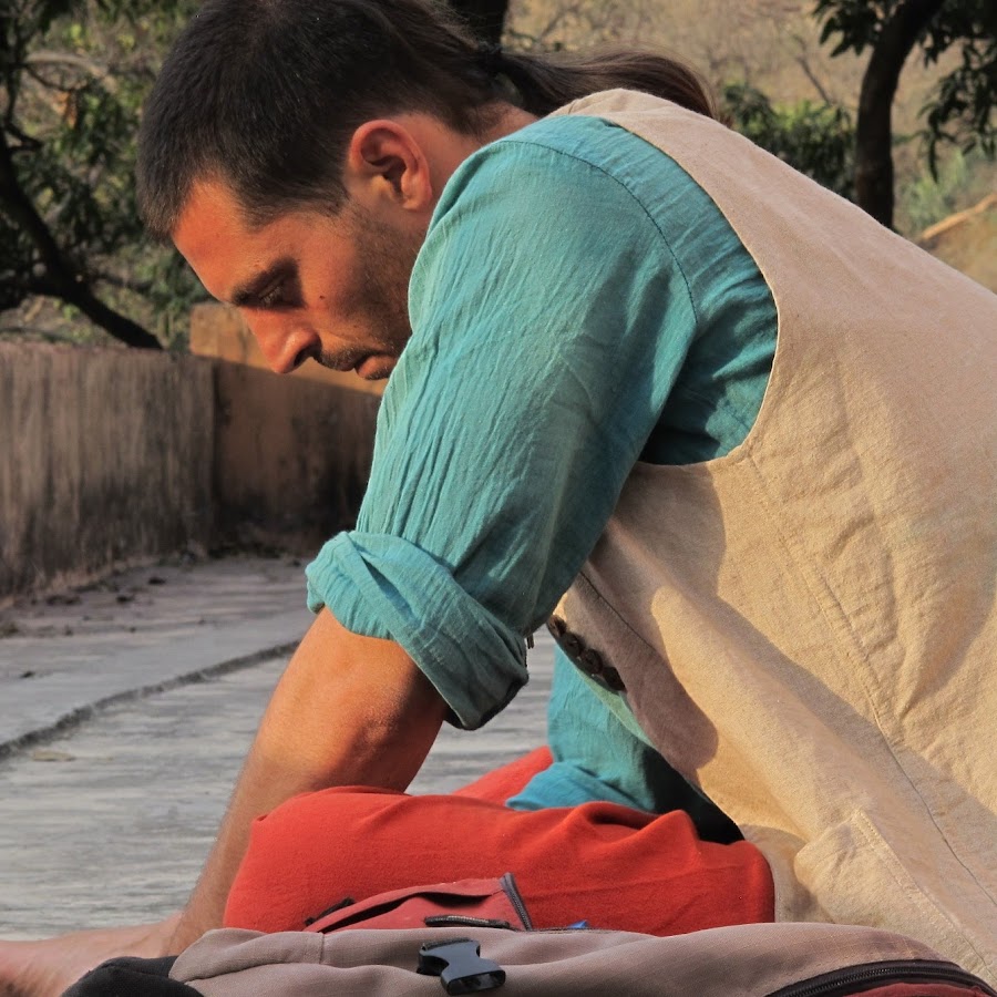 Pavlos Liapis - YouTube