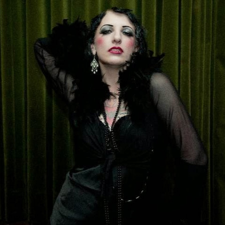 venus vamp - YouTube