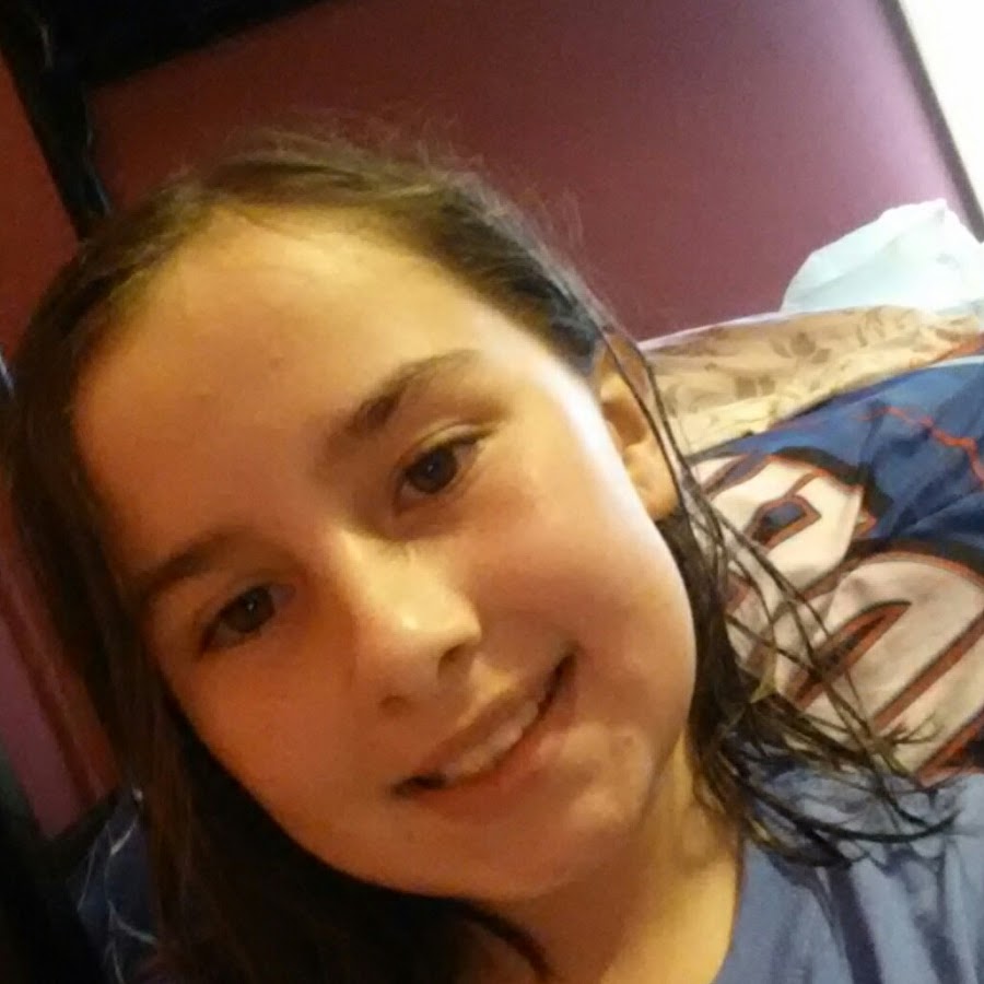 Chloe Bates - YouTube