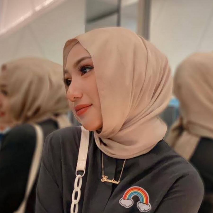 Alya Sabrina - YouTube