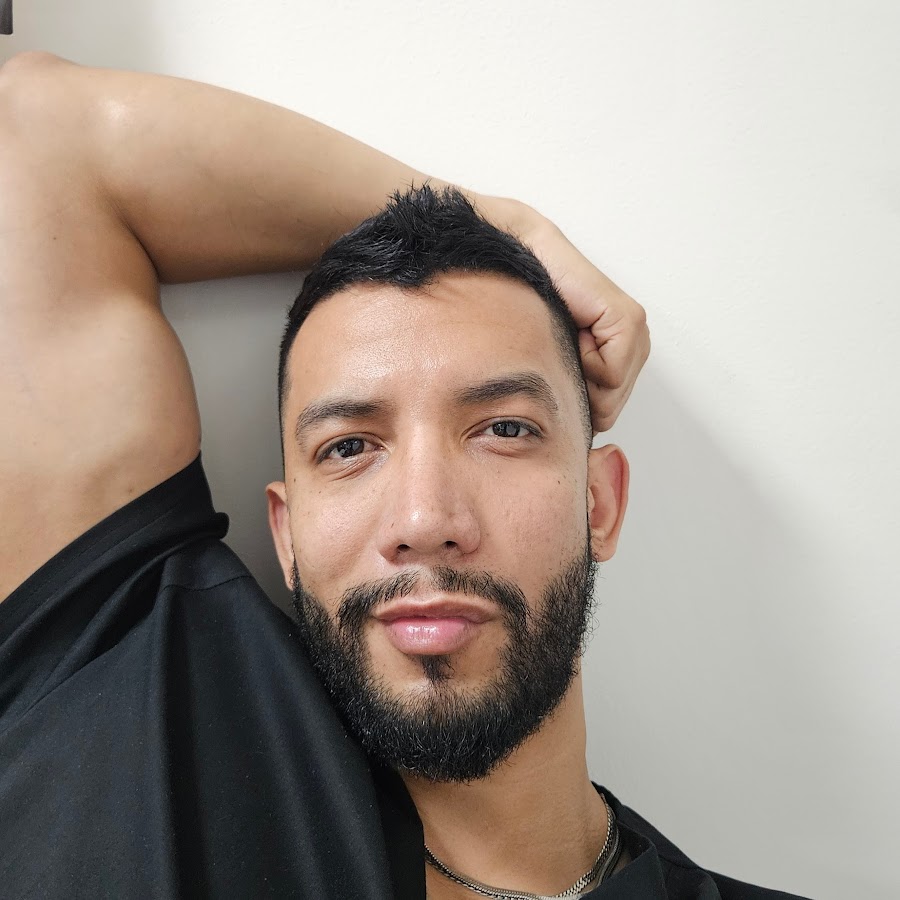 Daniel Yepes - YouTube