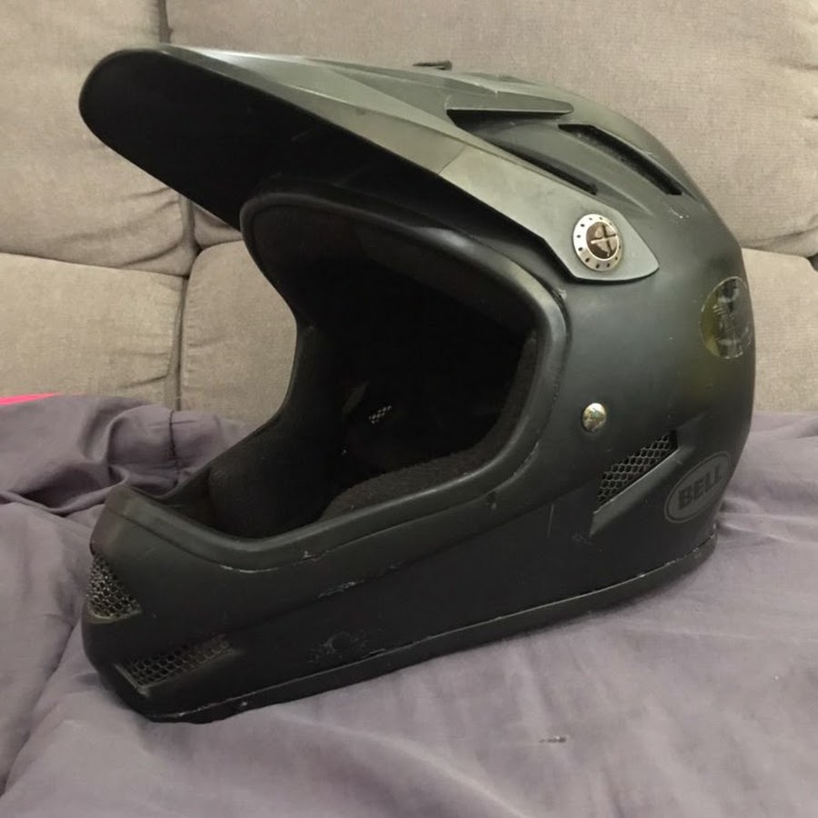 Eddie Mueller - YouTube