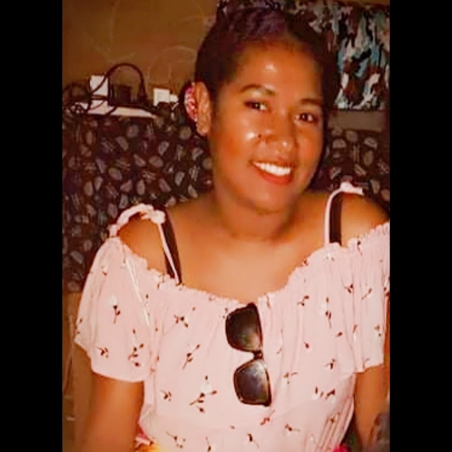 maria mills - YouTube