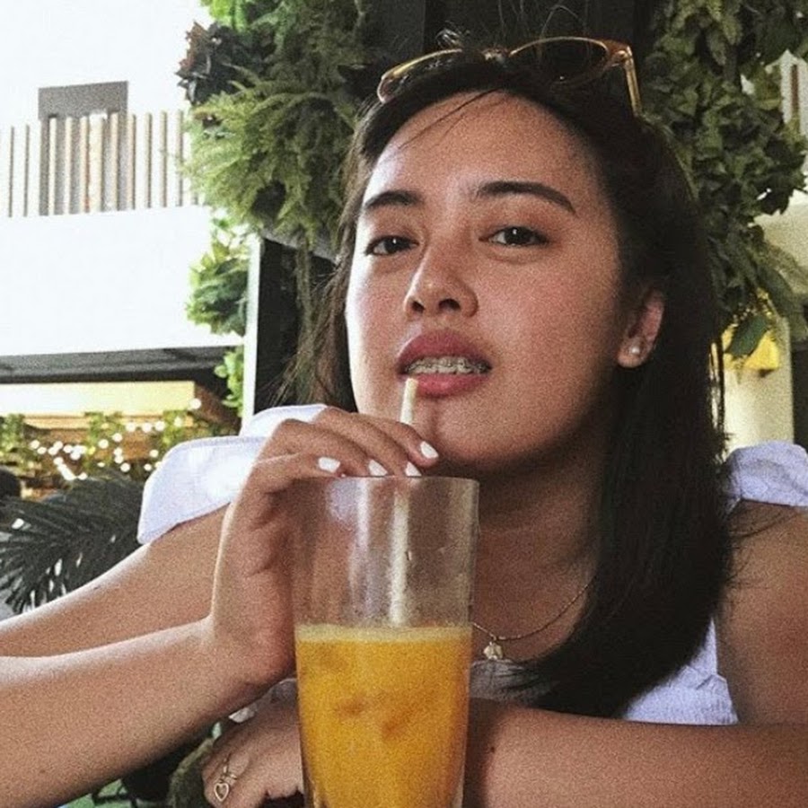 Alexandra Cabrera - YouTube