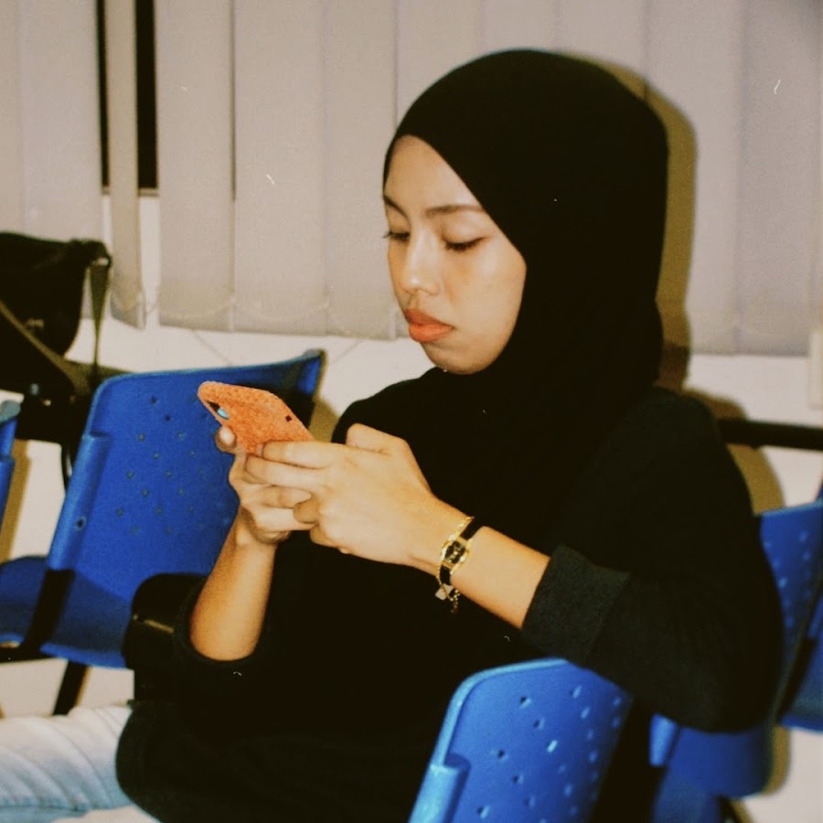 AININ SOFIYA - YouTube