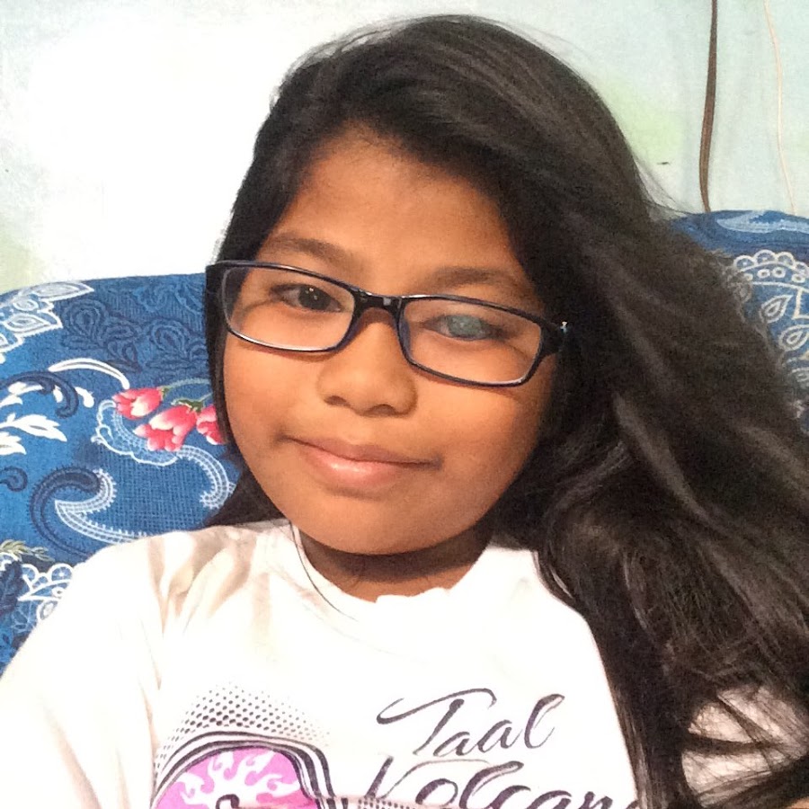 Pinky Strawberry - YouTube