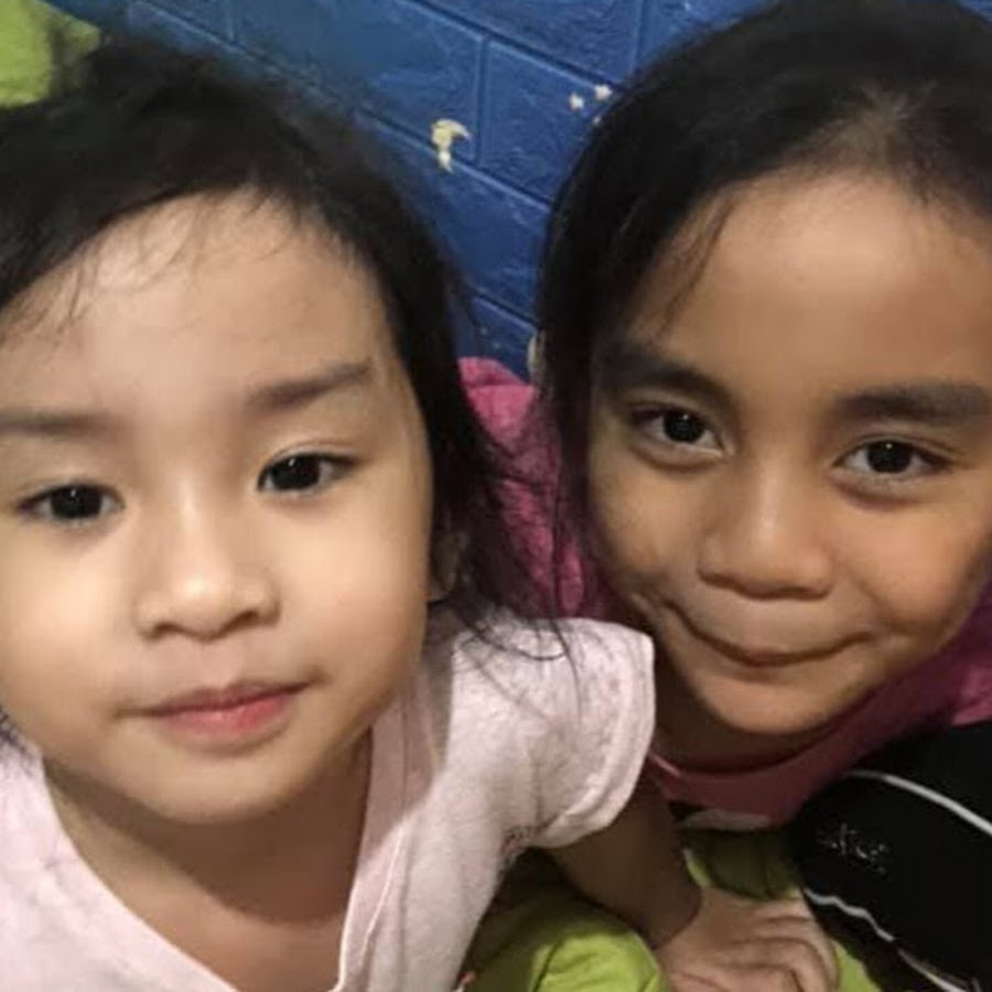 Play with Sasa and Chuchay 😍 - YouTube