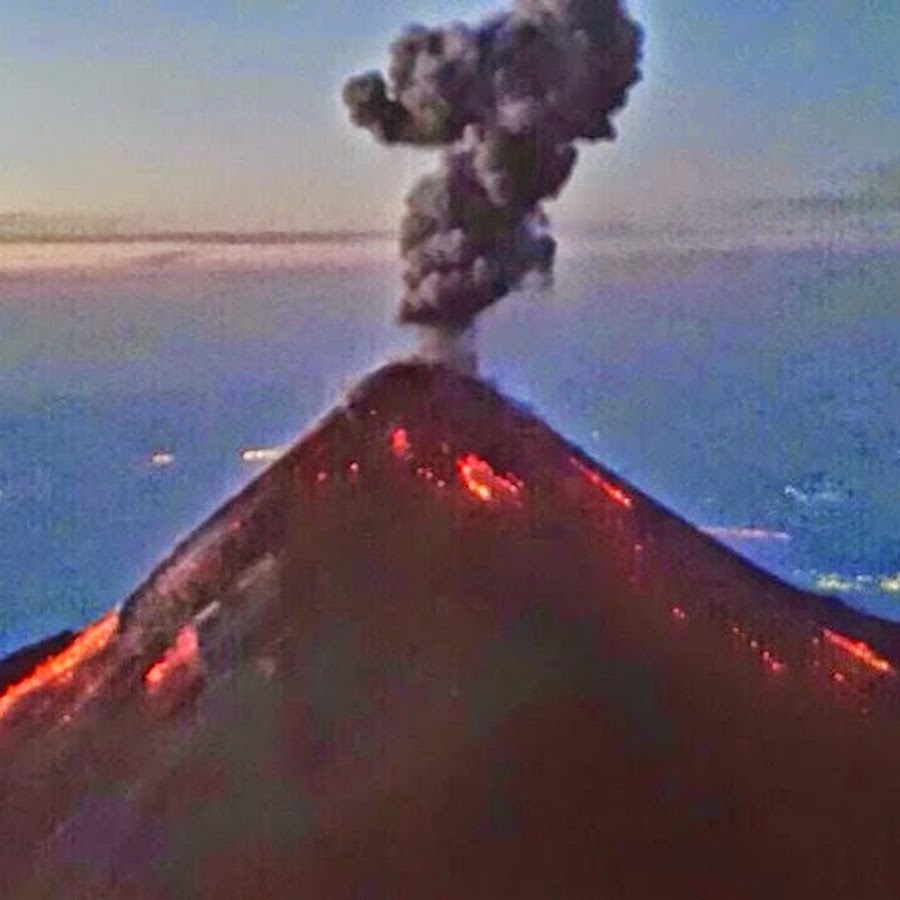 Claudia Pf - YouTube