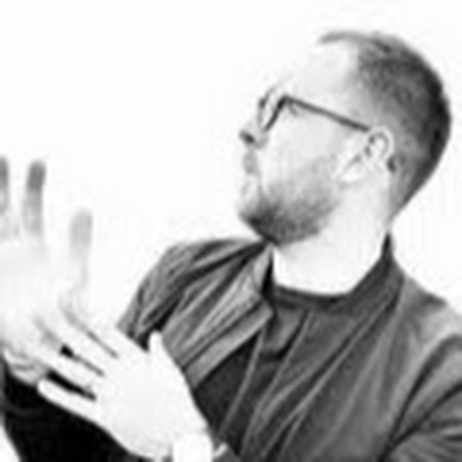 Elliot Moriarty - YouTube