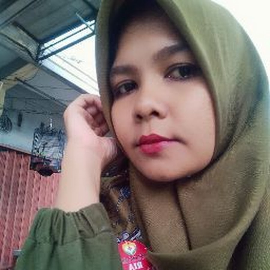 zeli rianika - YouTube