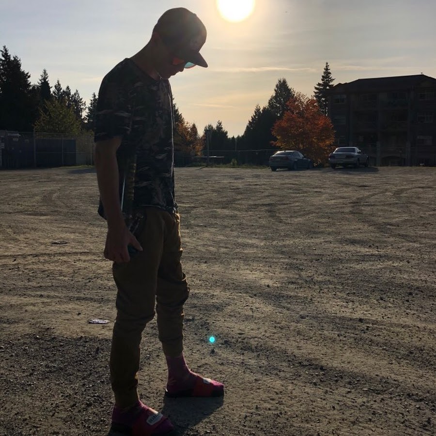 Riley Walker - YouTube