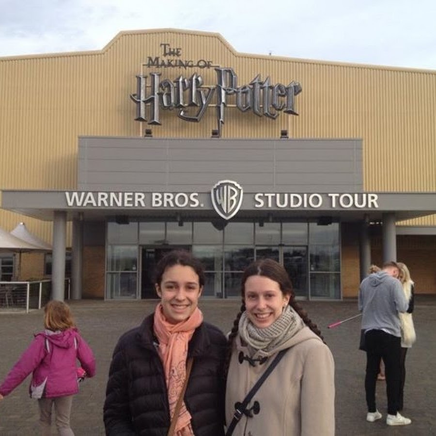 Emma Moreau - YouTube