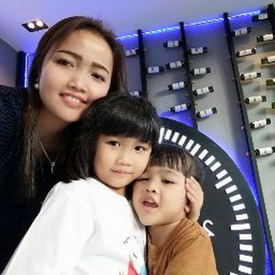 Raksmey Kong - YouTube