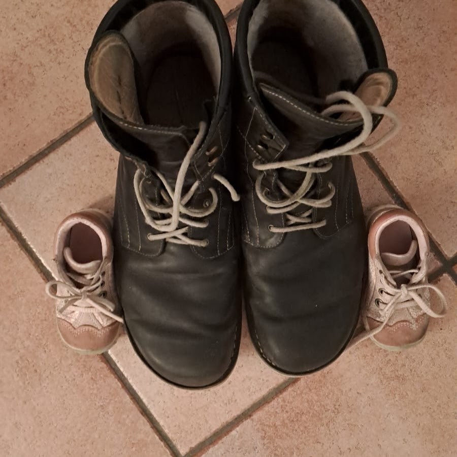 Schiller Florian - YouTube