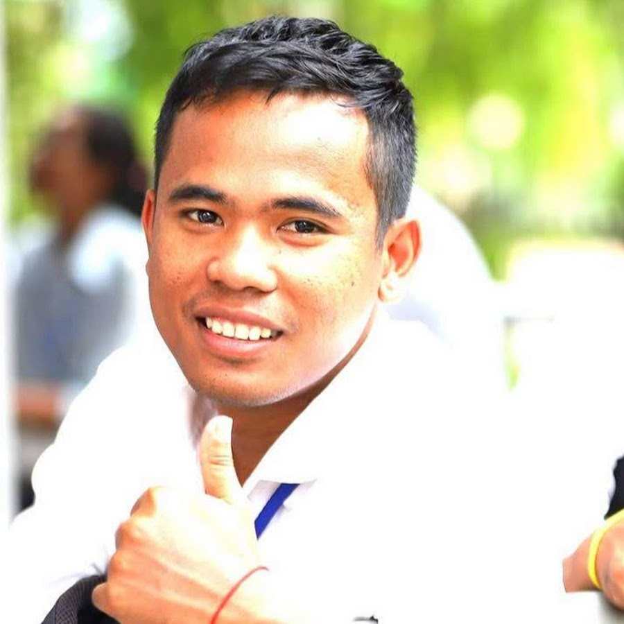 Soum Sarouen - YouTube