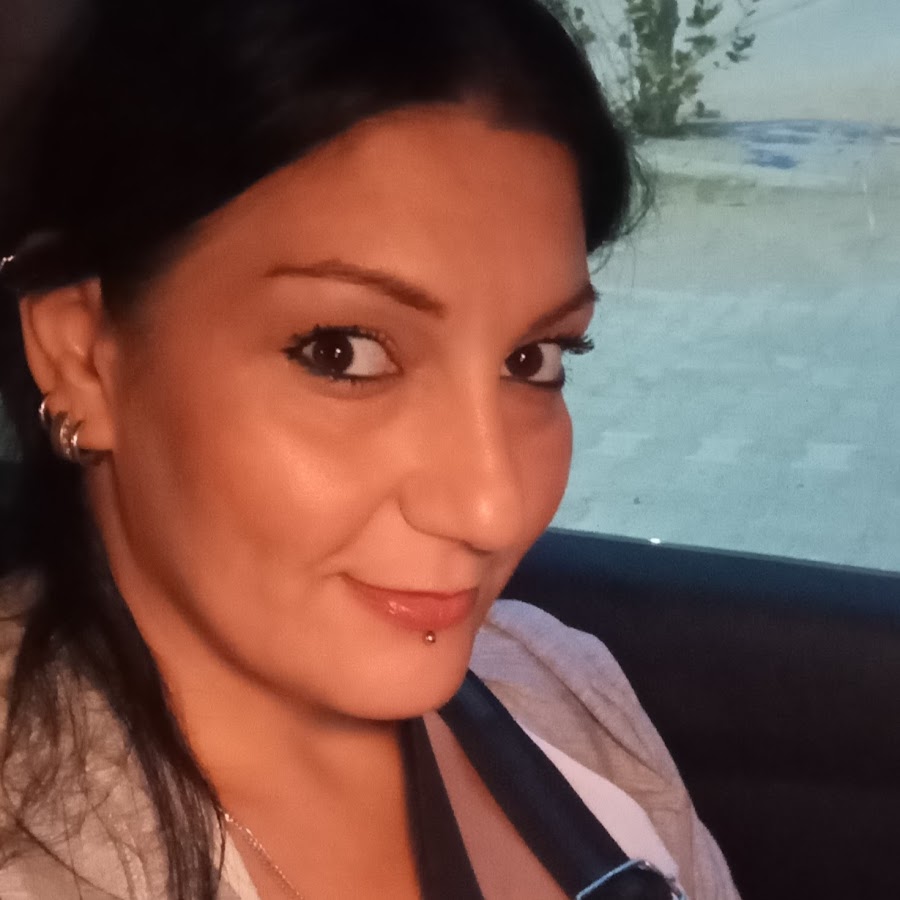 Busra Keskin - YouTube