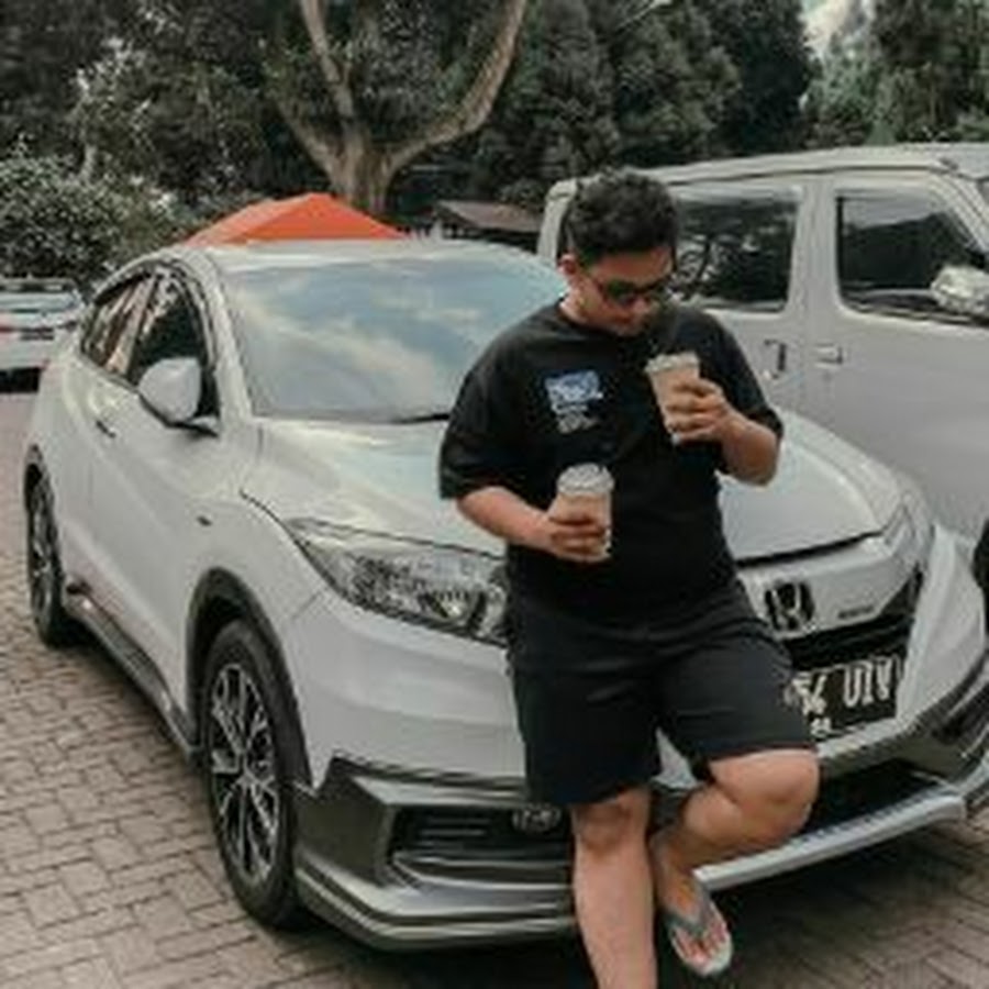 AIdro_mgfM2oxsdg7IUtbfuObukDP61OAi8G44O2cUKmBunfA28=s900-c-k ...