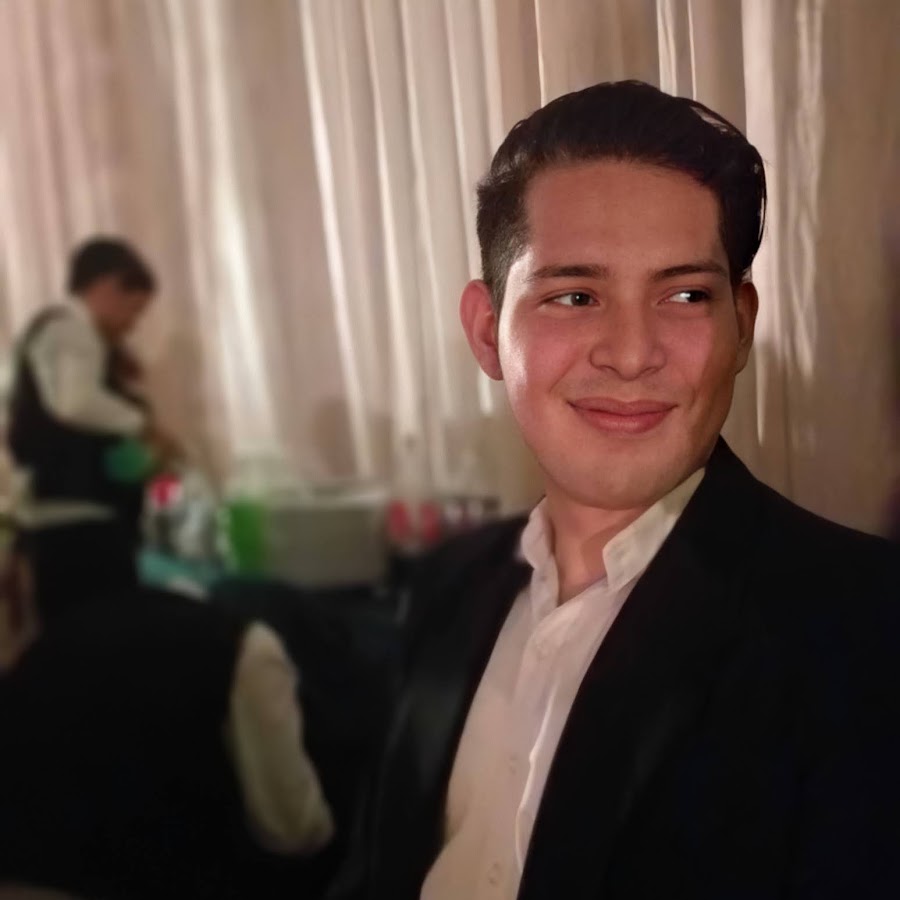 Johnny Aguilar - YouTube