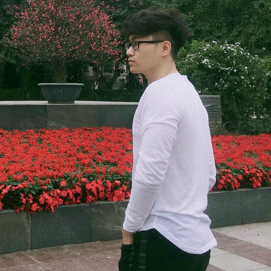 Tran Duc Nam - YouTube