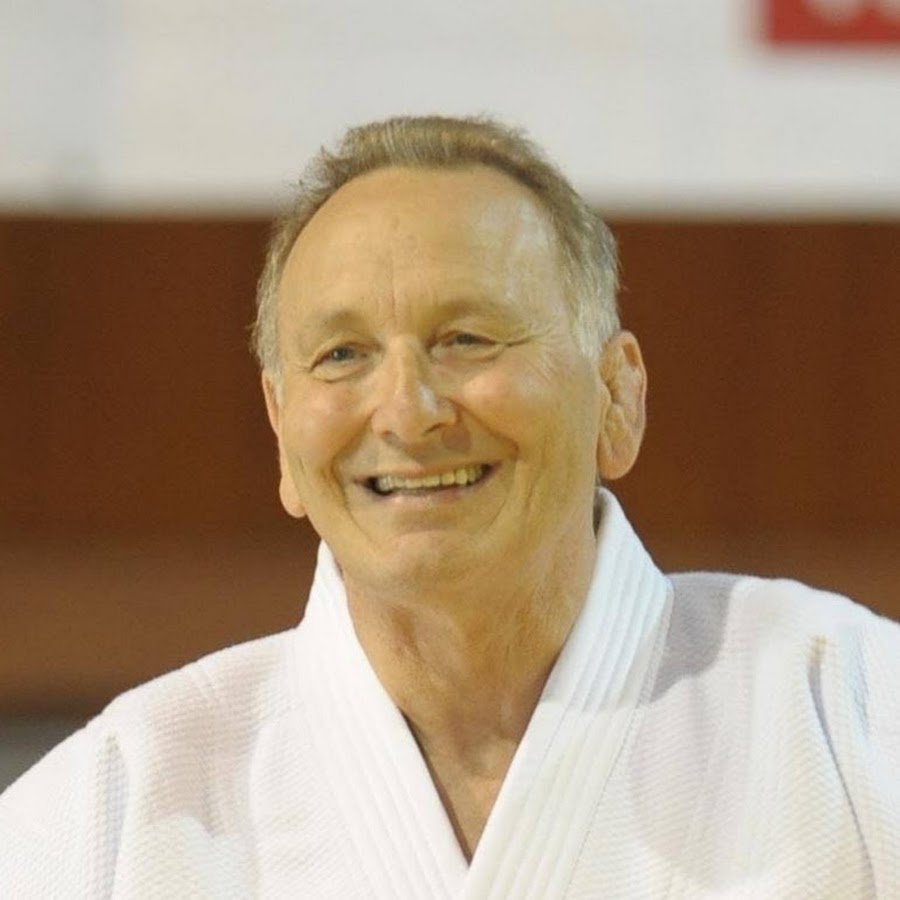 Corrado Croceri - Maestro di Judo 6° Dan - YouTube
