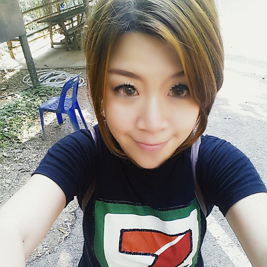 snow white - YouTube