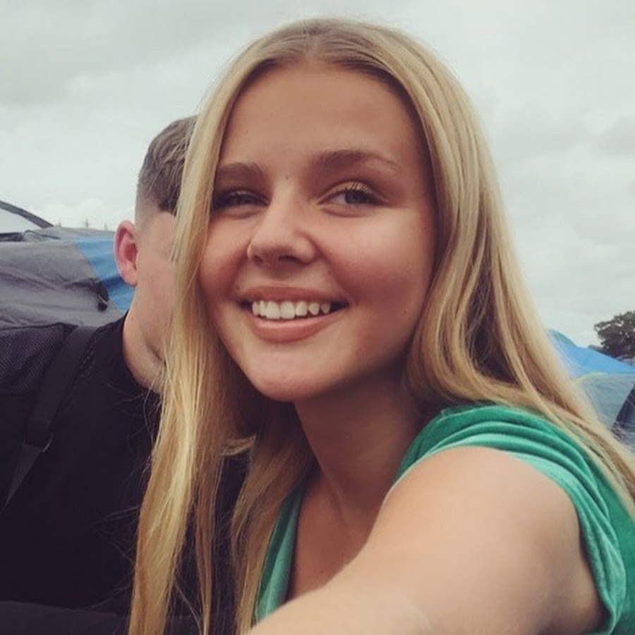 Emily Saunders - YouTube