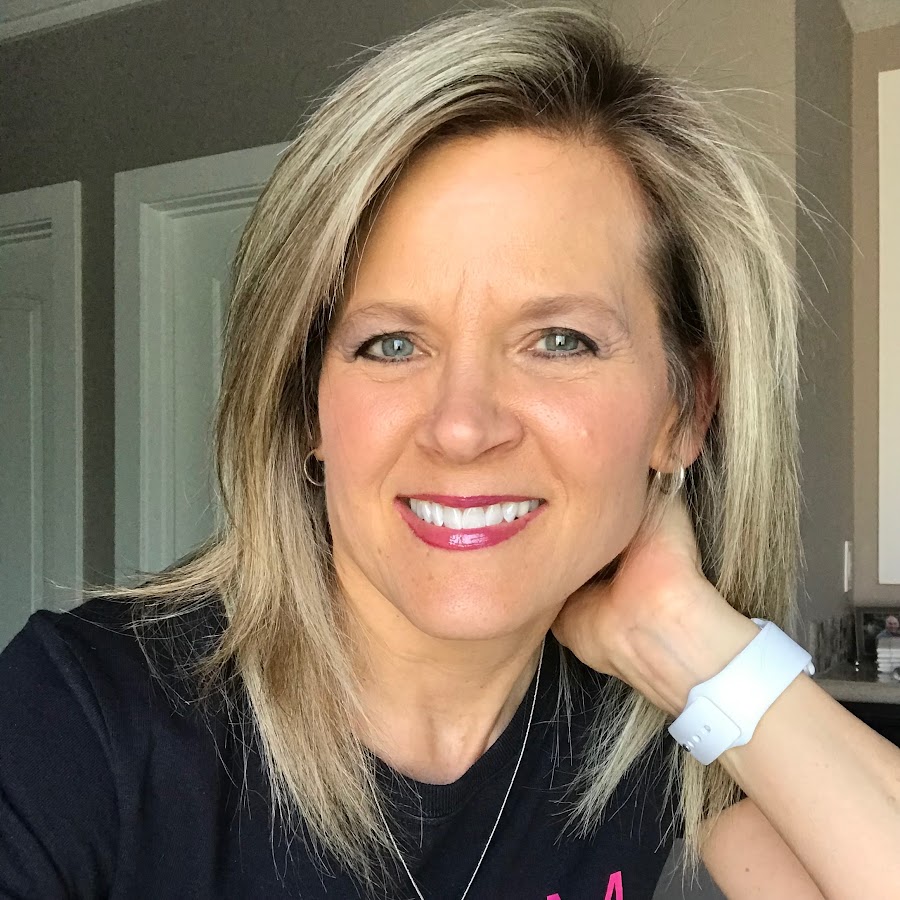 Robyn Shields - YouTube