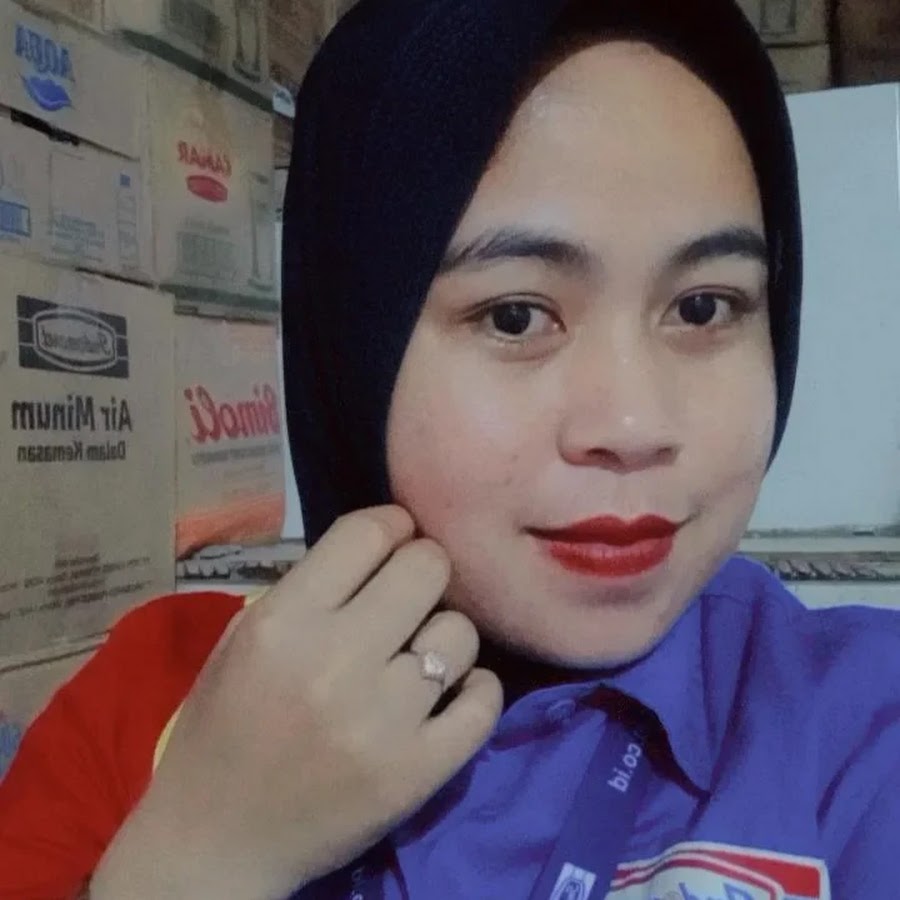 Suriani Ani - YouTube