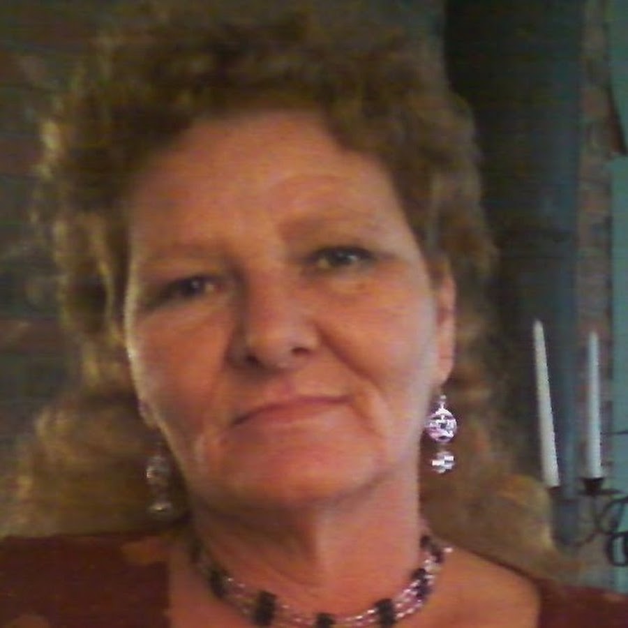 AIdro_nG9Rc9BsduqIgEF-HXgW7KLmA2Wr5kfyN4bFq_YA=s900-c-k-c0x00ffffff-no-rj