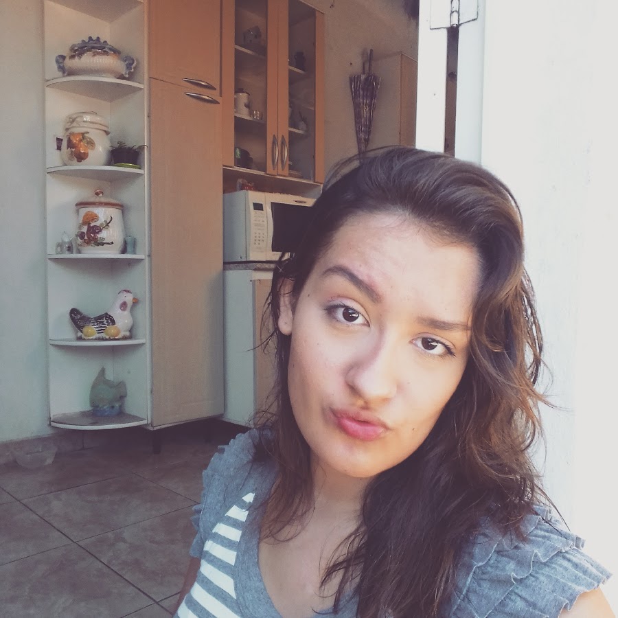 Kelly Almeida - YouTube