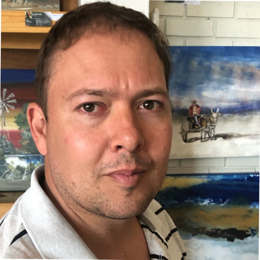 Leon van den Berg - YouTube