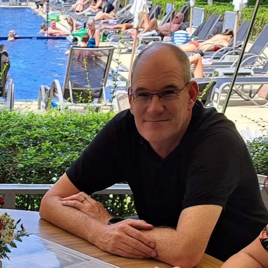 Wayne Everett - YouTube