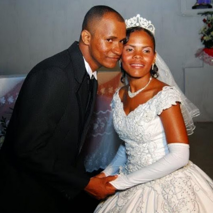 Maria Livia - YouTube