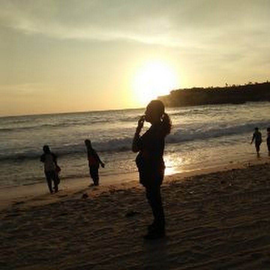 MBLUG GAMING - YouTube