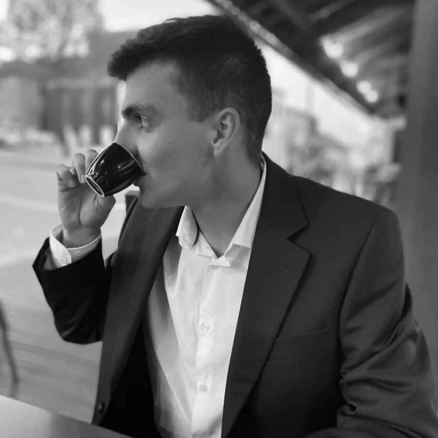 AIdro_nkNPb5Jy6Bp_lcjQ7FNS7IpgMQK3NujOcrwer14A=s900-c-k-c0x00ffffff-no-rj