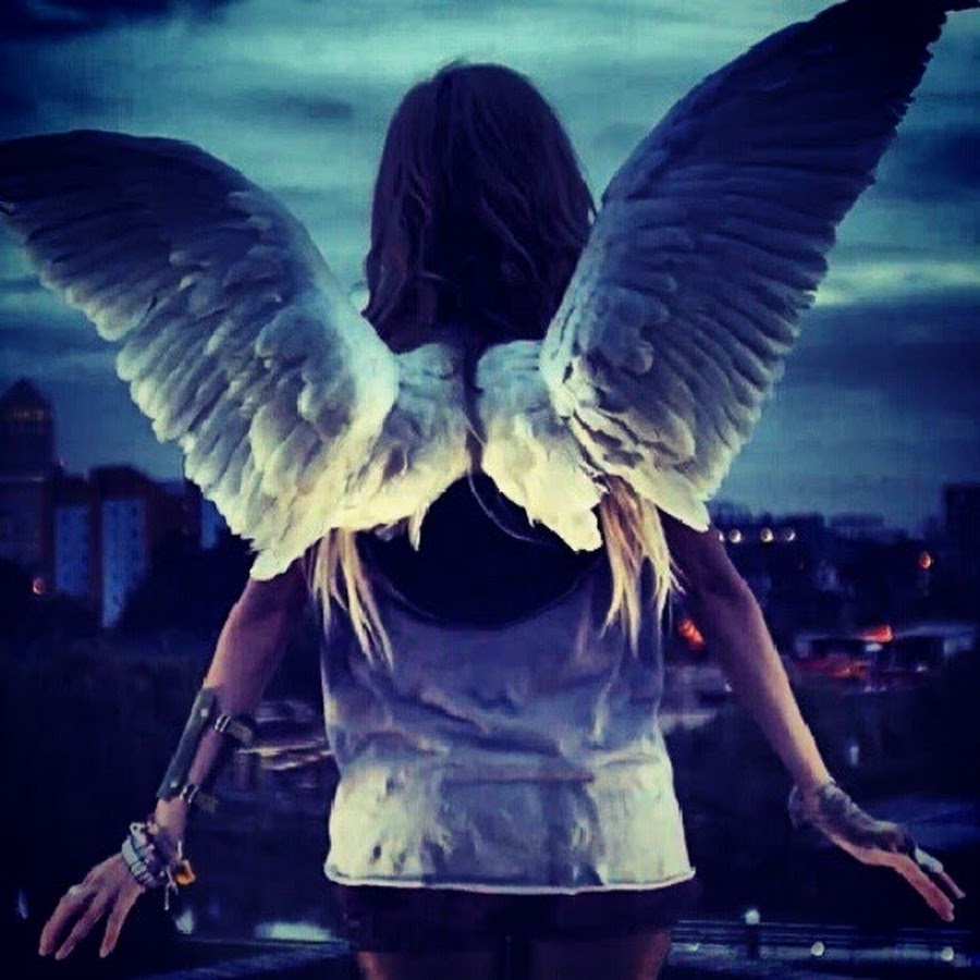 Claudia Daniela - YouTube