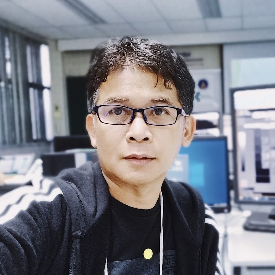 Manop Phankokkruad - YouTube