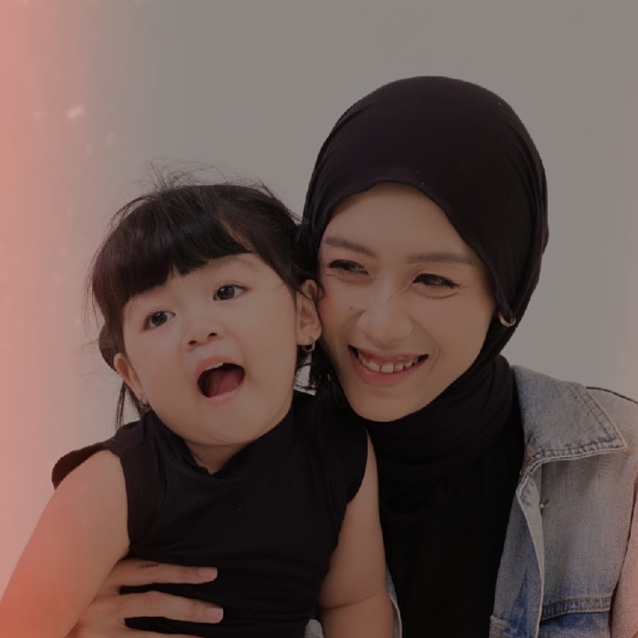 Runi Andanari - YouTube