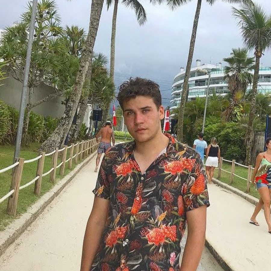 Isaac Felipe - YouTube