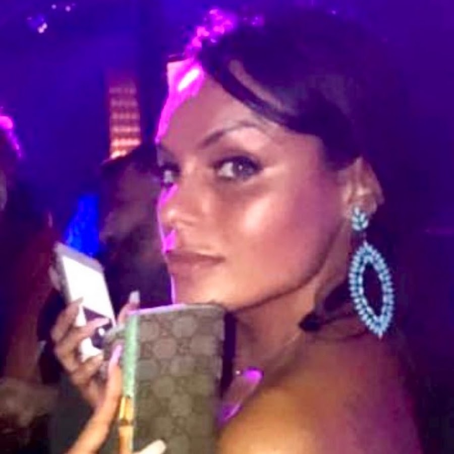 Anna Miranda - YouTube