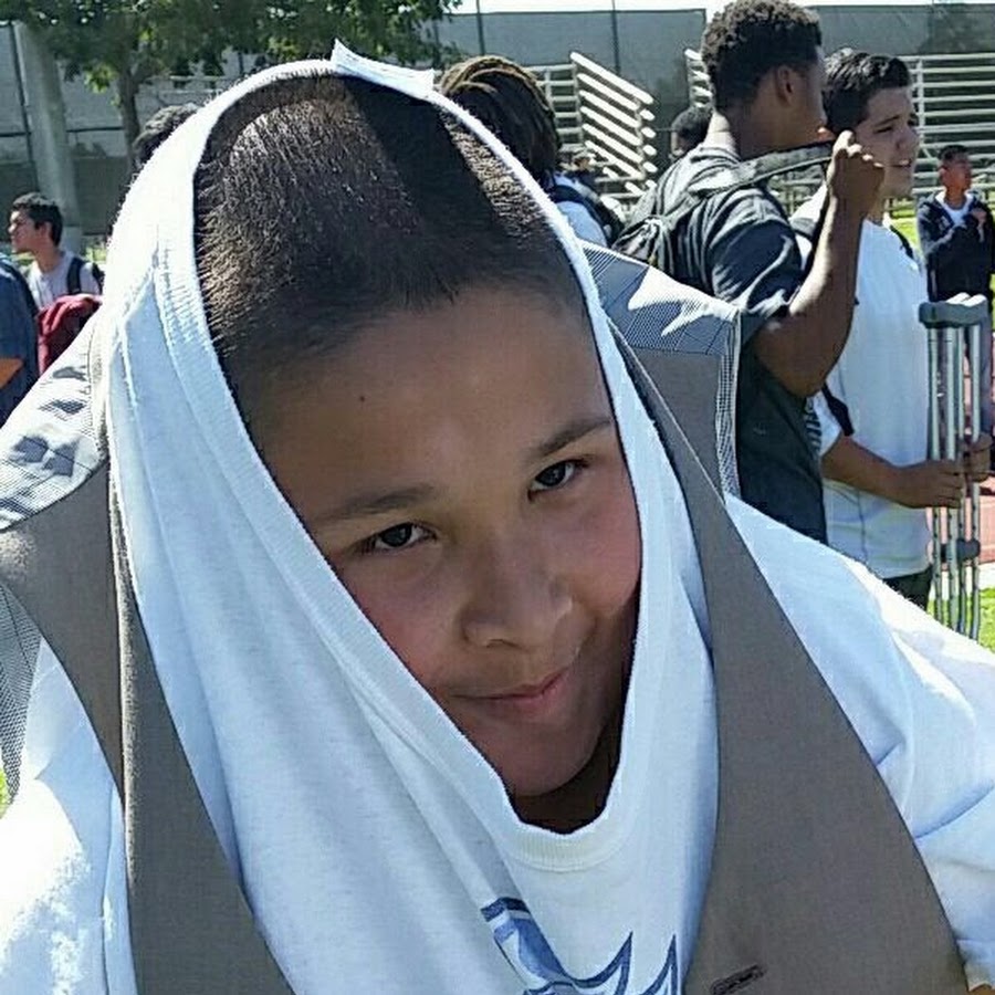 AIf8zZQuW_mqhO4y1EB5ta0xOLRpR7zK7-V_GwfZoTcb=s900-c-k-c0x00ffffff-no-rj