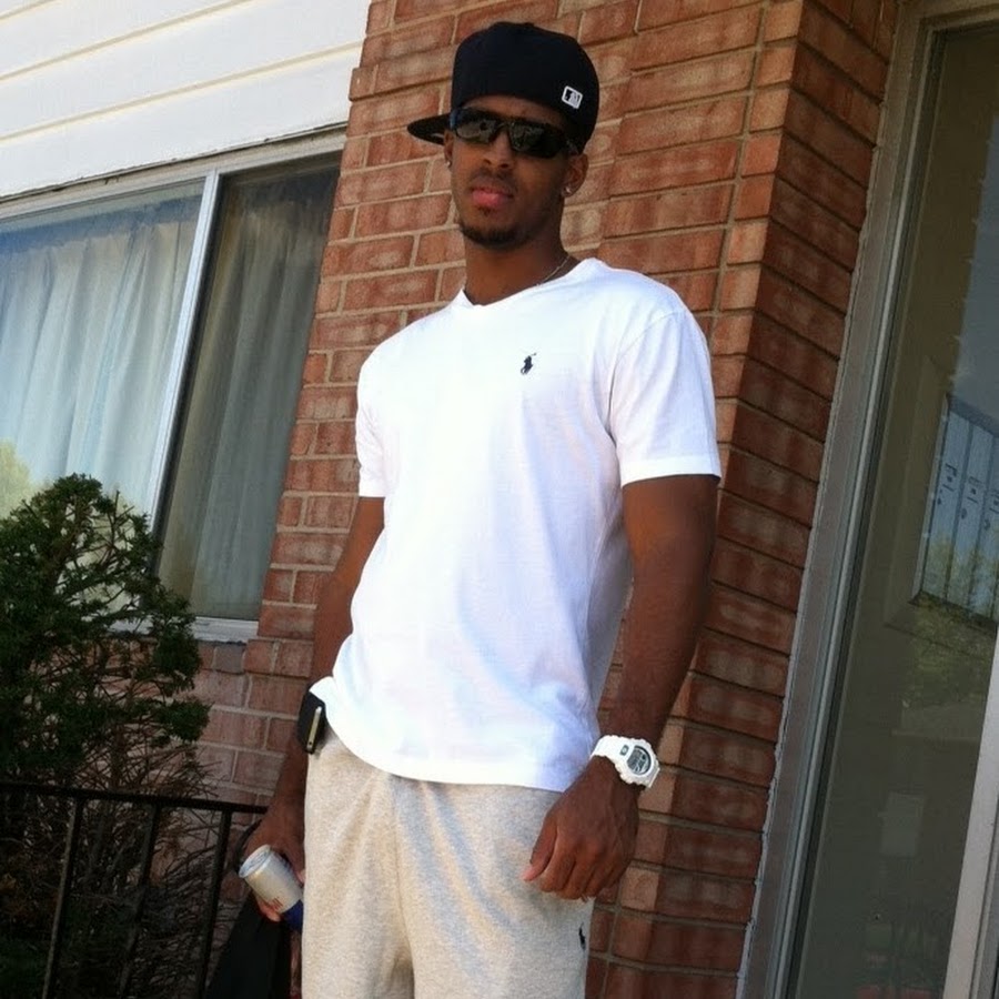 AIf8zZQueeFfmsg3LX-WQ9ejV3Uqpipl-xKLPQS1s4SD=s900-c-k-c0x00ffffff-no-rj