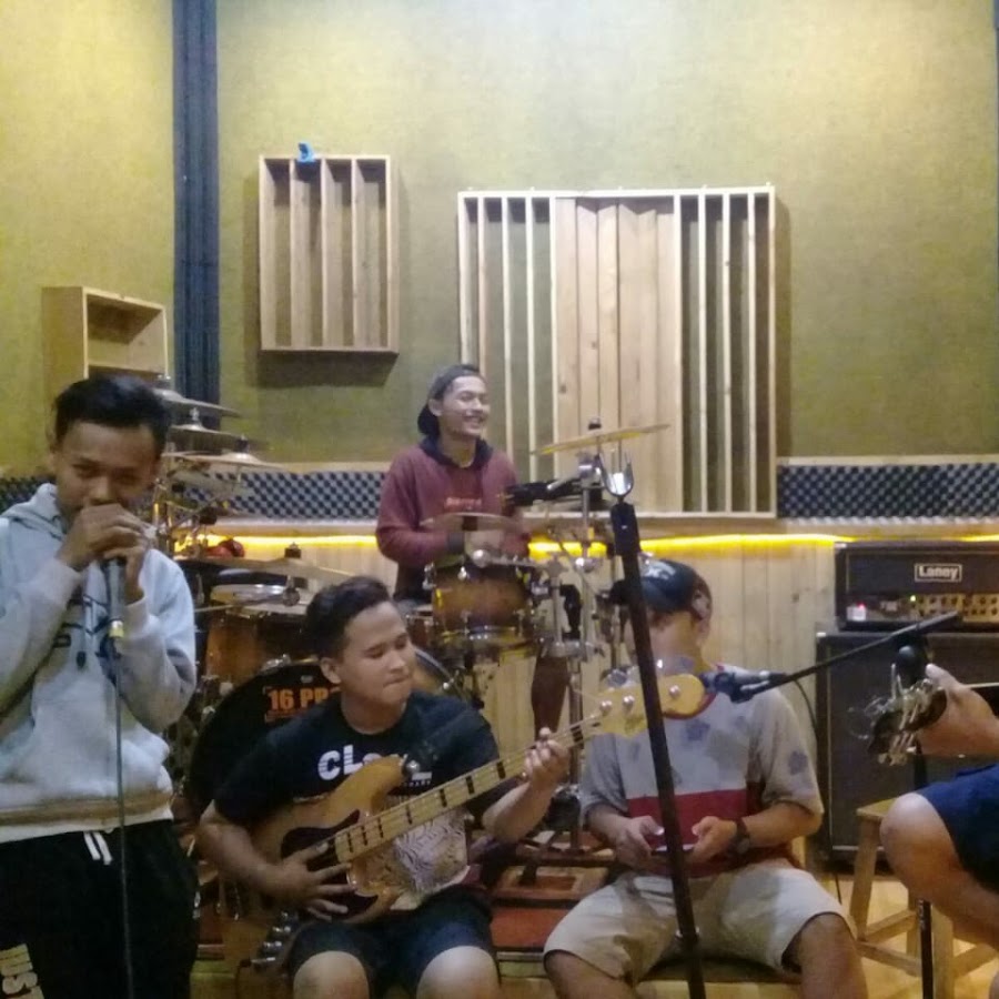 AIf8zZRY9UVKJAu4vsO-pv715_NfW7P24DdvdSkO-VC2=s900-c-k-c0x00ffffff-no-rj