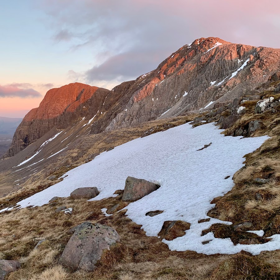 AIf8zZSji8M5FGgnu_iO2atqCjFrmAdrCUV2ShQrRtpJ_g=s900-c-k-c0x00ffffff-no-rj